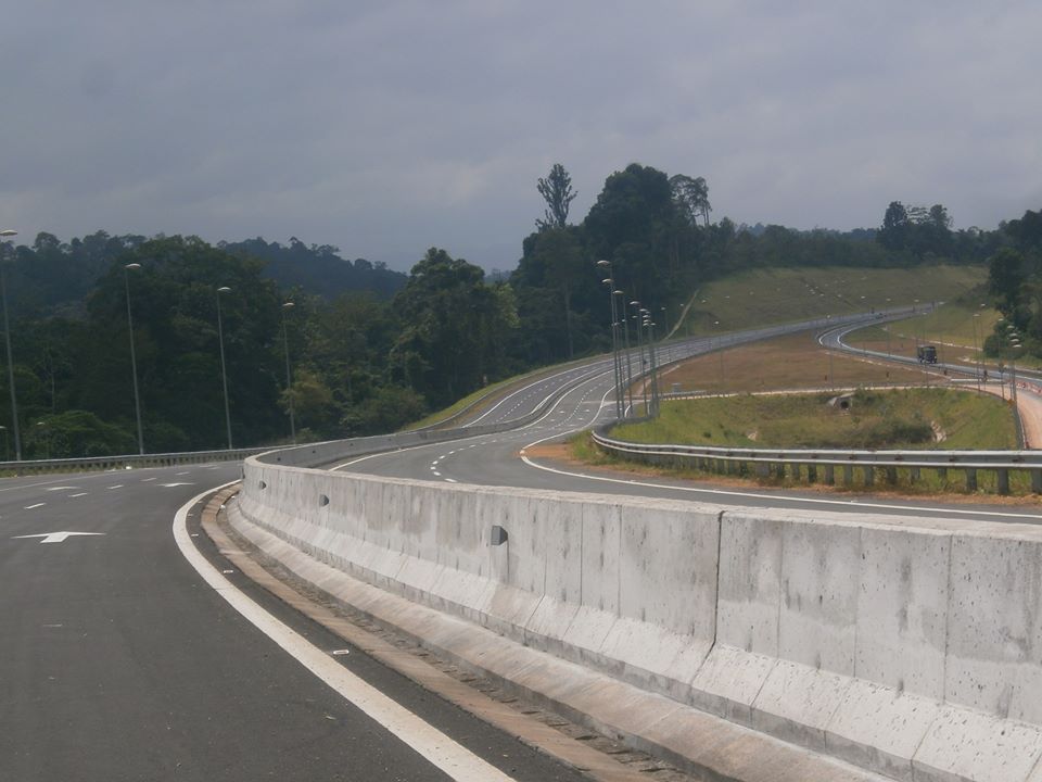 Pembukaan sebahagian Lebuhraya Central Spine Road (CSR) jimatkan masa ... Pembukaan sebahagian Lebuhraya Central Spine Road (CSR) jimatkan masa ...